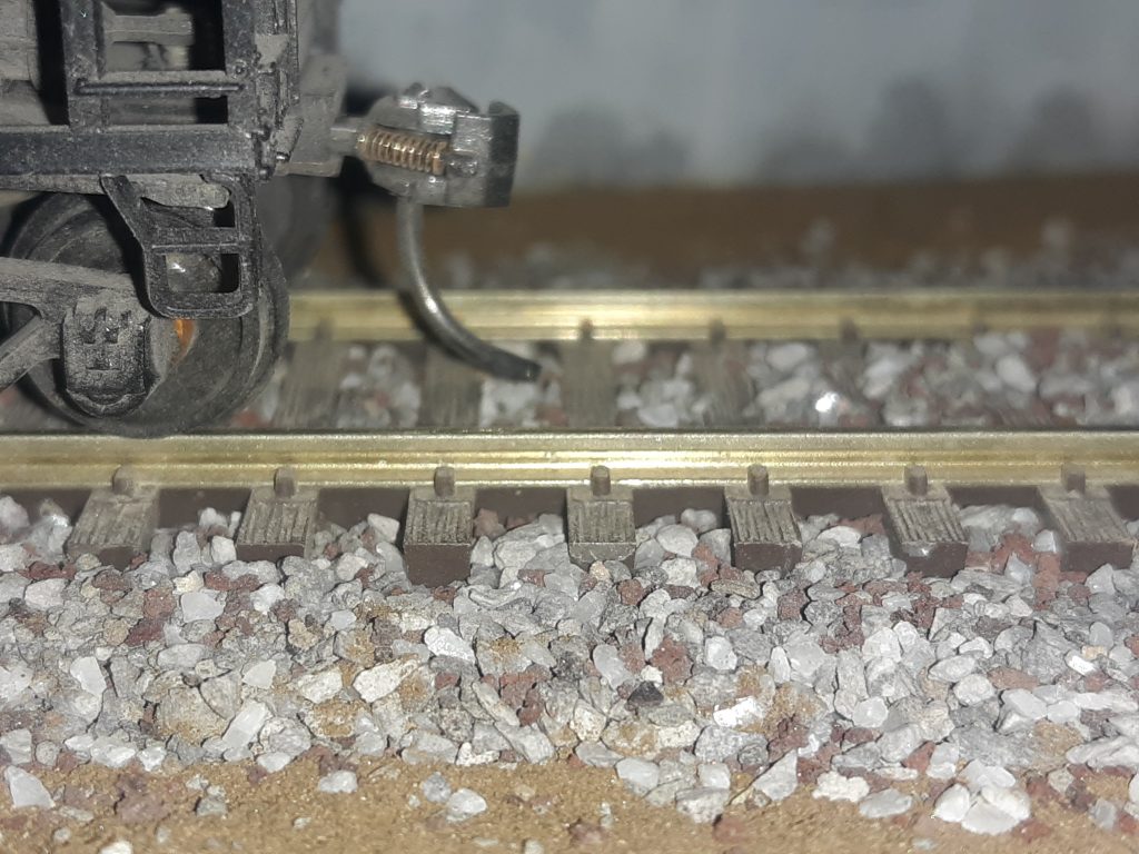 1381 LBS CSX/SOUTHERN PACIFIC/WABASH GRAY N Scale Ballast - Model ...