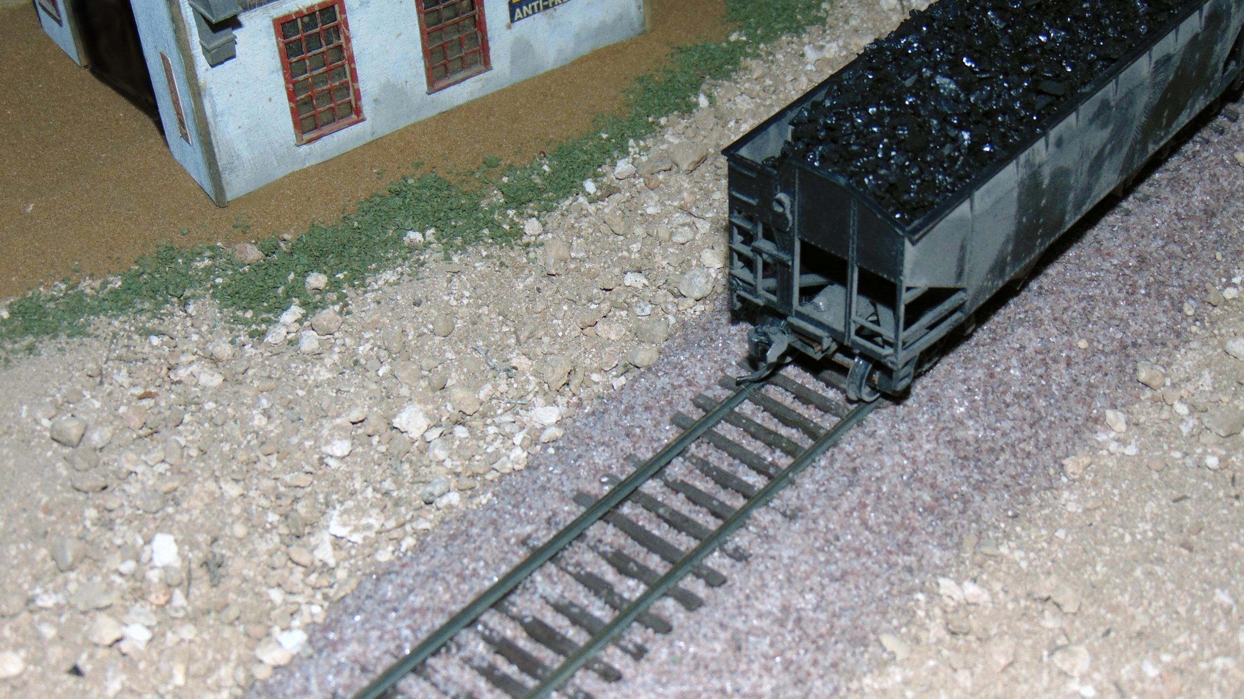 Scene 52 - Model Railroad Ballast